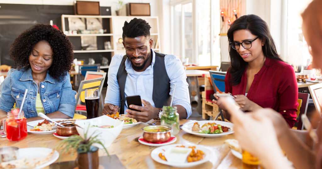 IR 4G Cellular Router for Fixed Wireless - InHand Networks